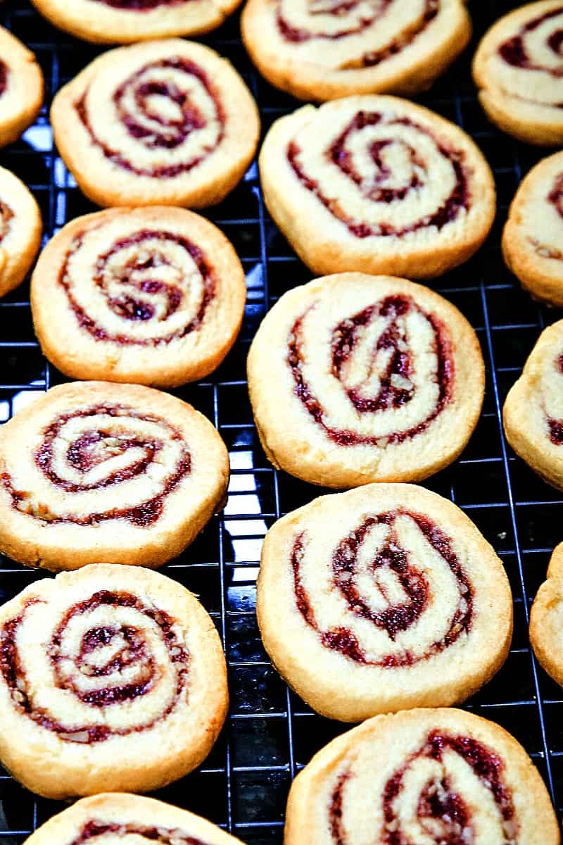 Raspberry Pecan Swirl Cookies – Must Love Home